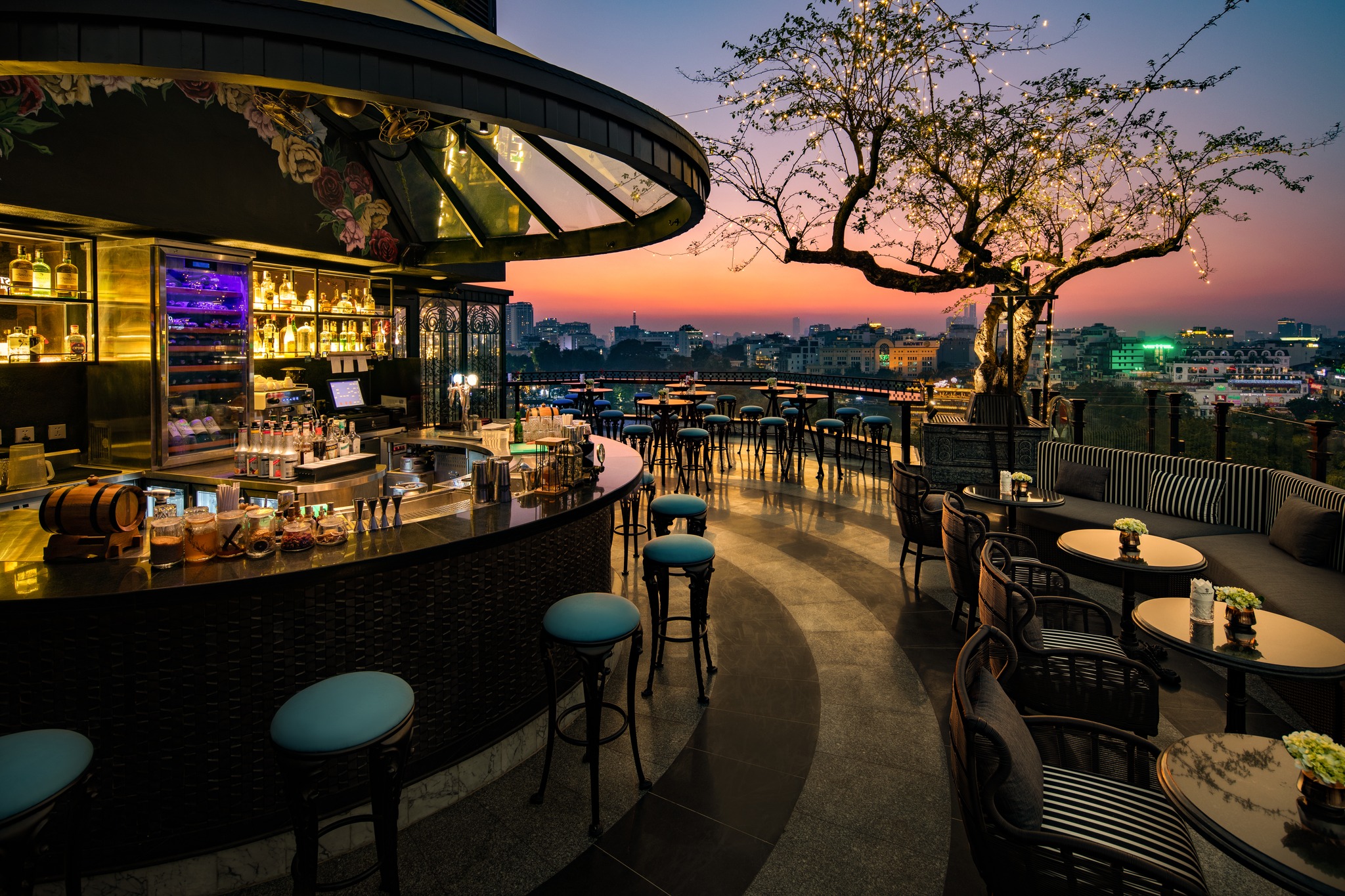 Terraco Sky bar - Lasinfoniavietnam