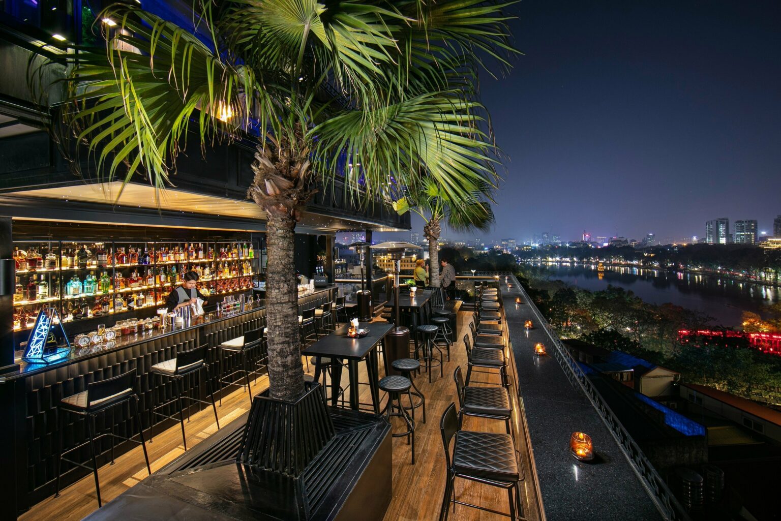 Majesty Sky Bar - La Sinfonia Vietnam